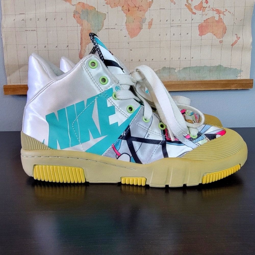 Nike Outbreak High "Og" Women's Size 9.5 - Gem